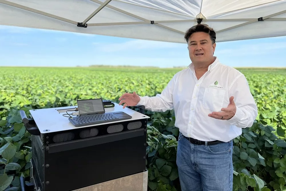 New Technology Helping to Detect Plant Stress - Technology AgNet West